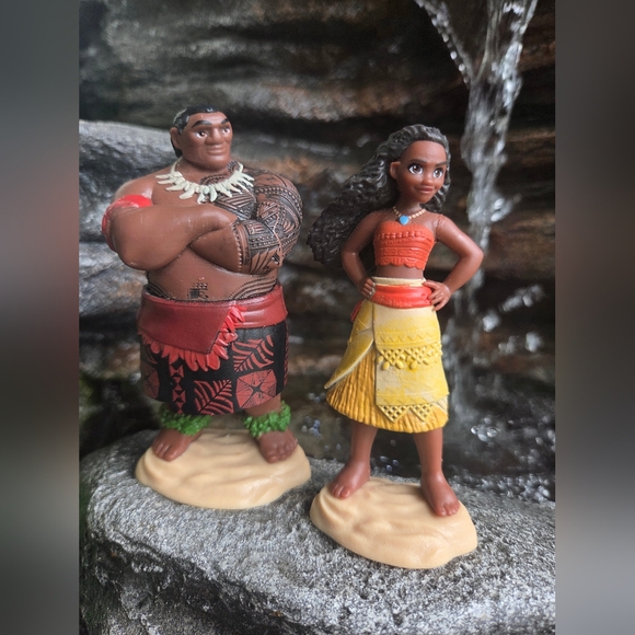 Disney | Toys | Disney Moana Figurine Set Moana Chief Tui Collectible ...